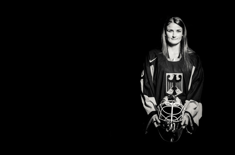 Eiskaltes Shooting mit Jenny Harss » Nikolaj Wiegard – Fotografie